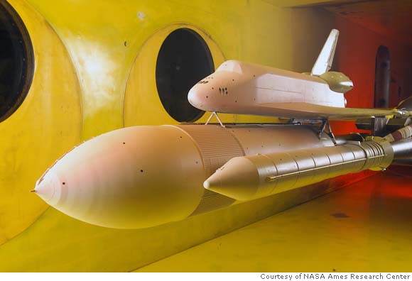 Emergency test at Ames for Discovery / NASA conducts wind-tunnel ...