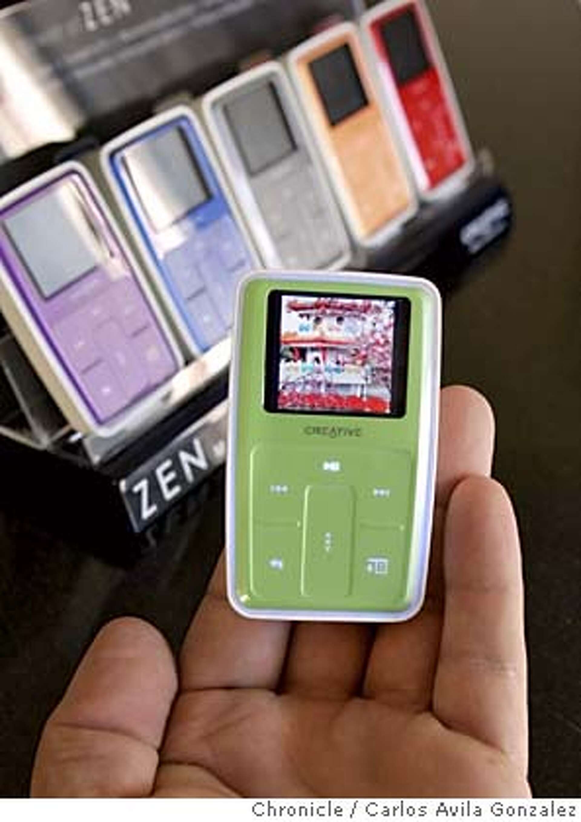 Creative expands the war against Apple and iPods / Singapore company's ...