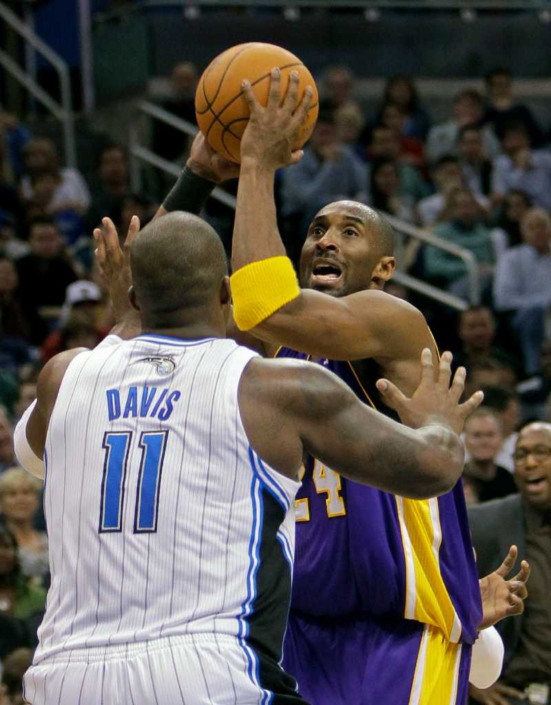 Magic bounce back to dominate Lakers