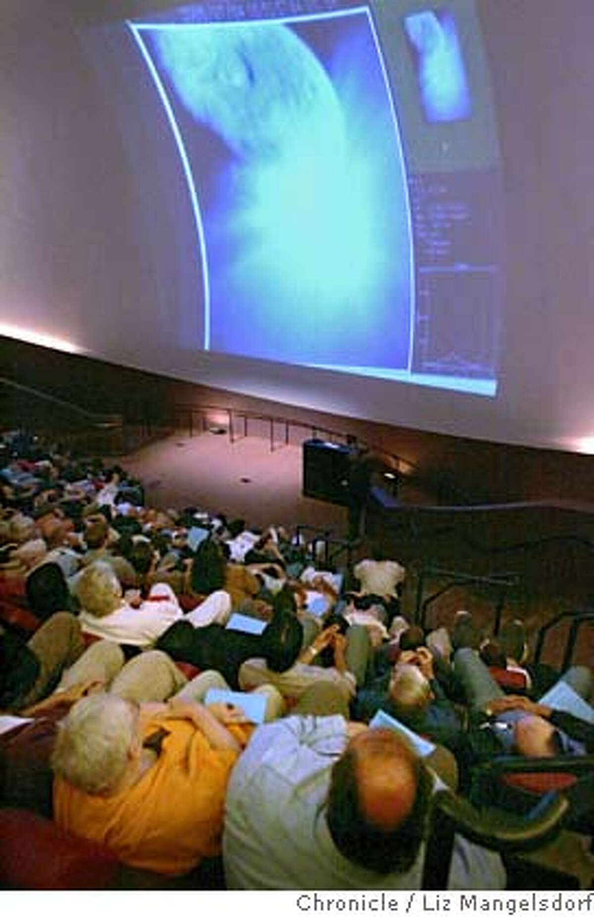 NASA scores direct hit on comet / Probe's aim is true at 83 million ...