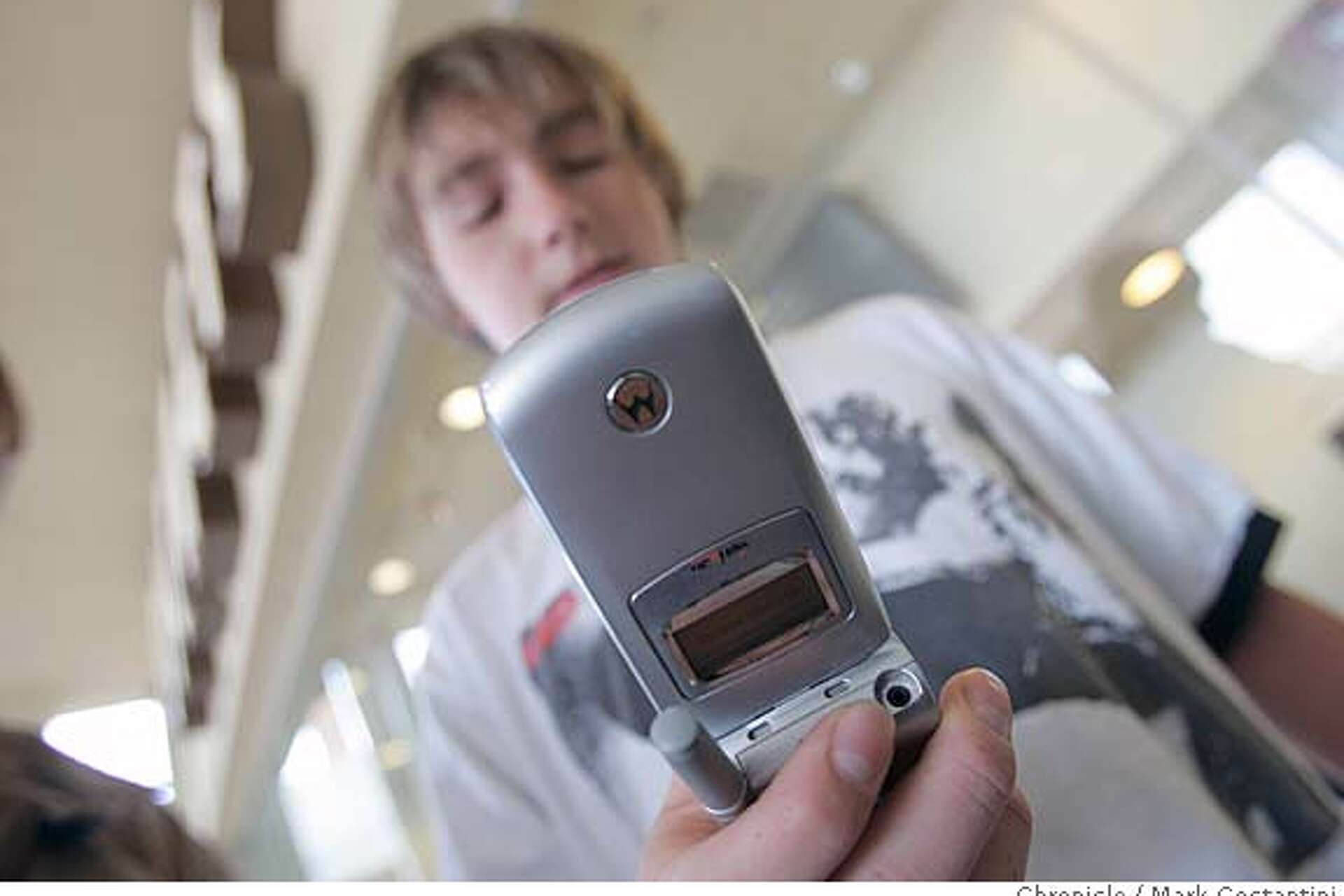 Cell phone ring tones spark copyright questions