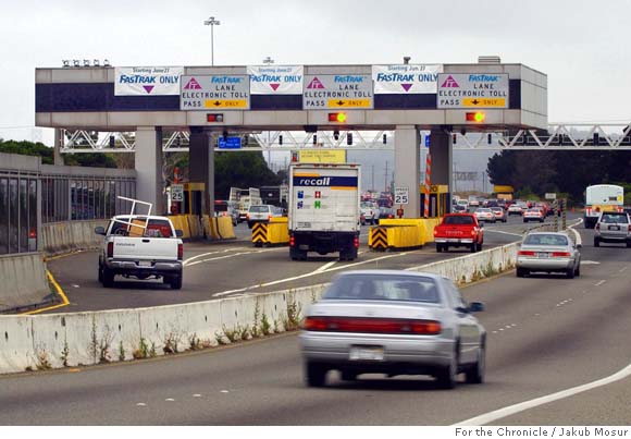 Minimal delays on first day of FasTrak change