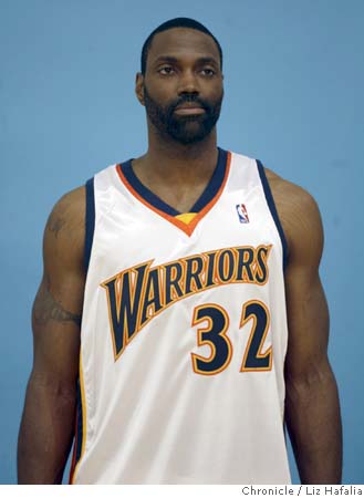 WARRIORS NOTEBOOK / Davis glued to bench during string of wins