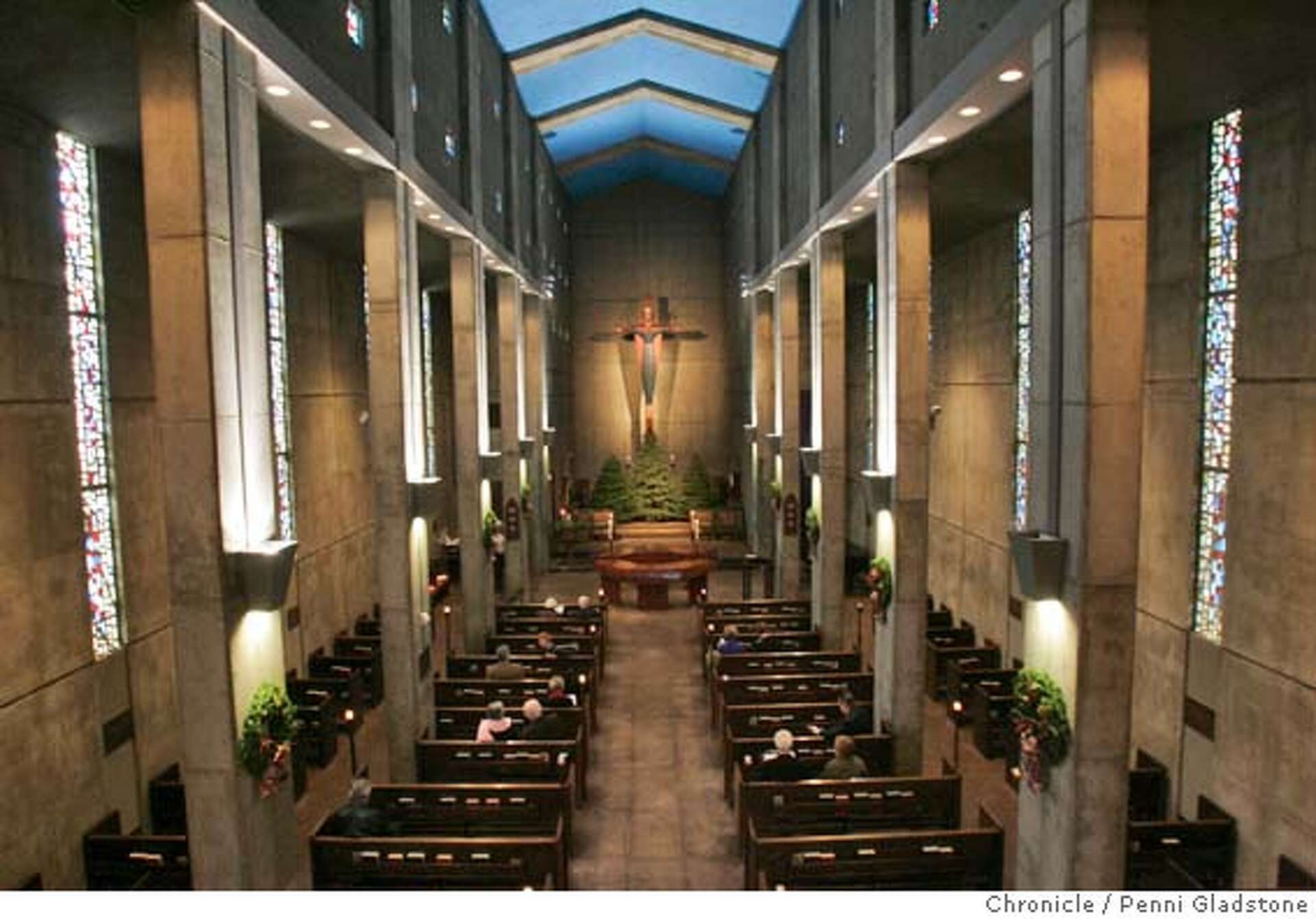 BELVEDERE / New church building demonstrates how an addition can really ...