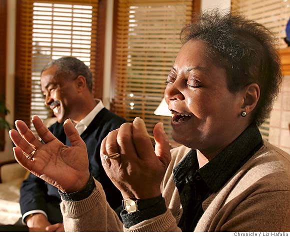 SAN FRANCISCO / Kidney swaps keep patients alive with a series of ...