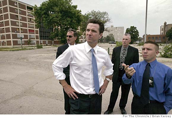 CHICAGO / Newsom impressed with crime cameras / Windy City police have ...