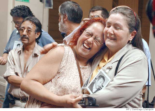 Pinochet ruled capable of standing trial in Chile / Mental health of ex ...