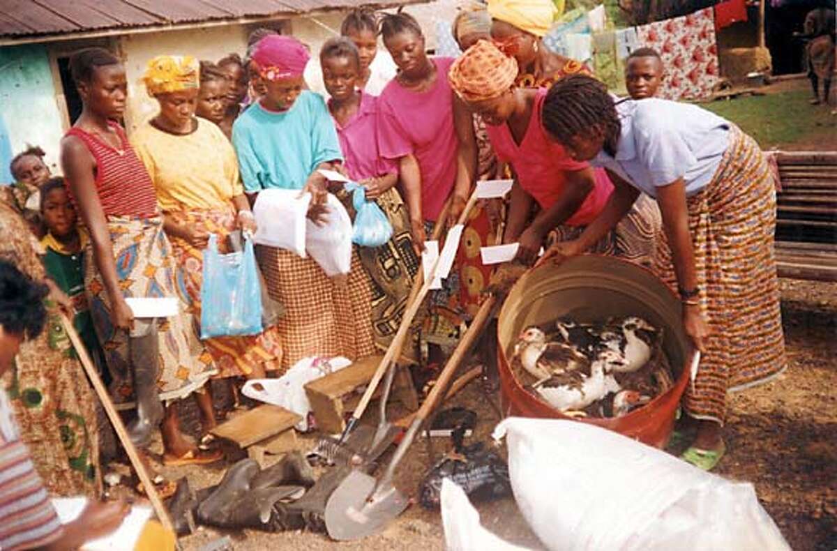 Celebrating the clitoris / Sia Amma, Liberian native, uses humor and ...