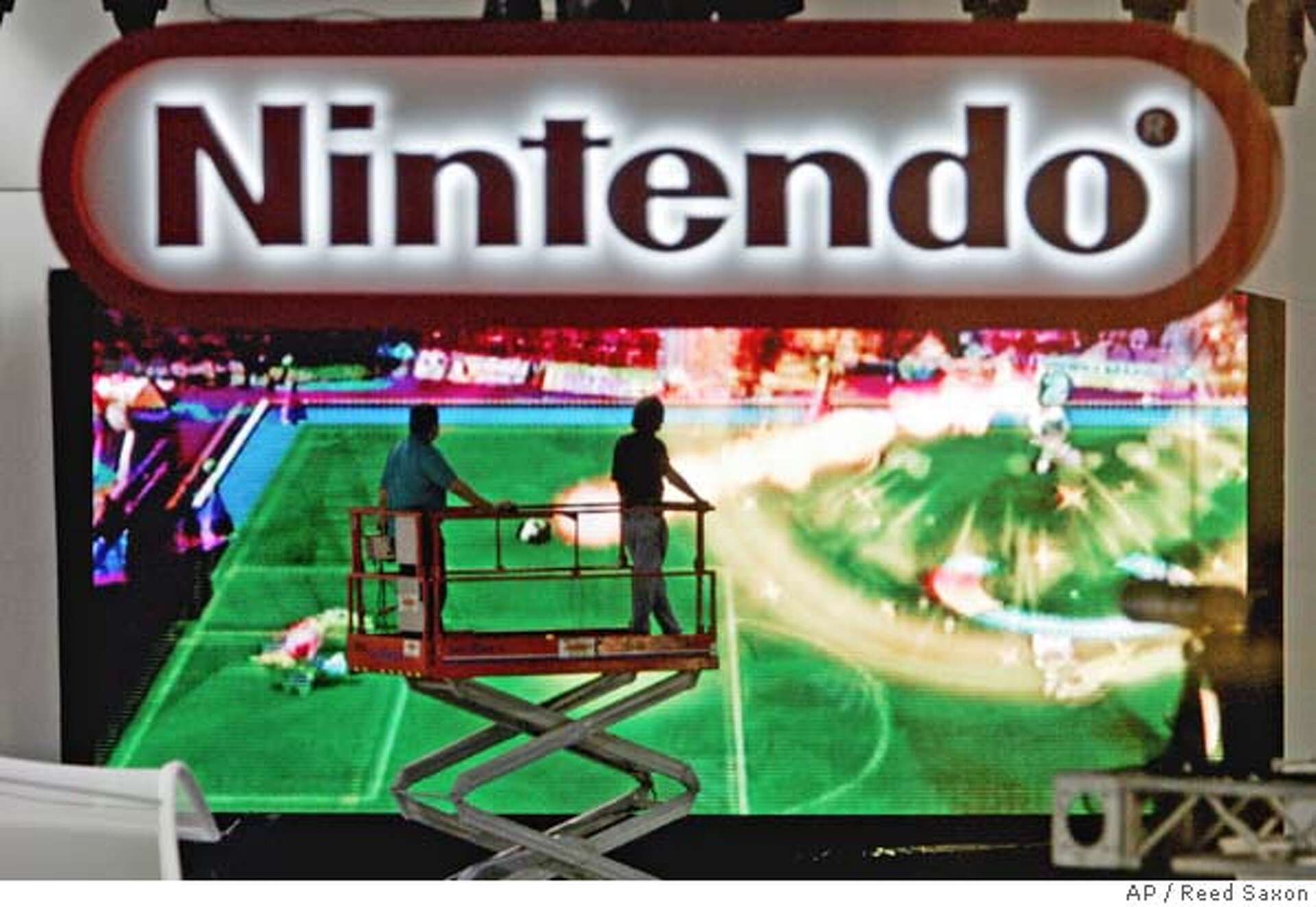 Sony PS3 console unveiled / Improved graphics, wireless capability ...