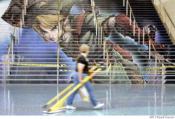 Sony PS3 console unveiled / Improved graphics, wireless capability ...