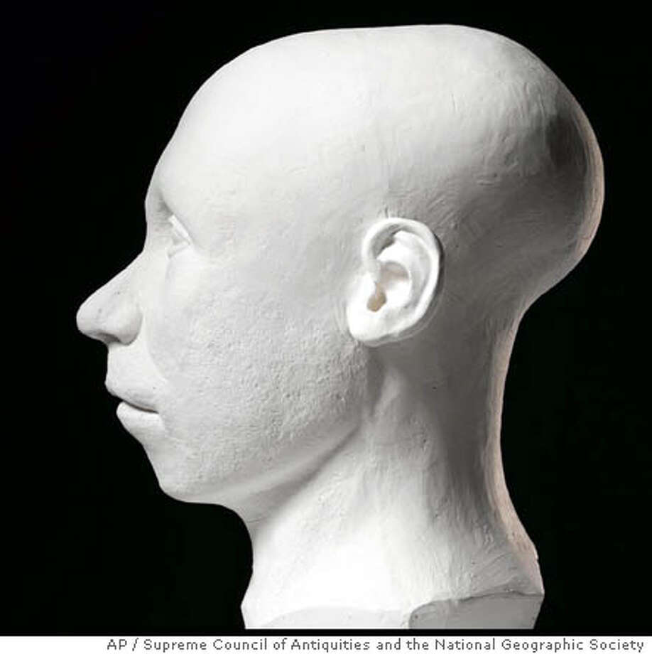 Face of a pharaoh / Researchers use CT scans to sculpt likely images of ...