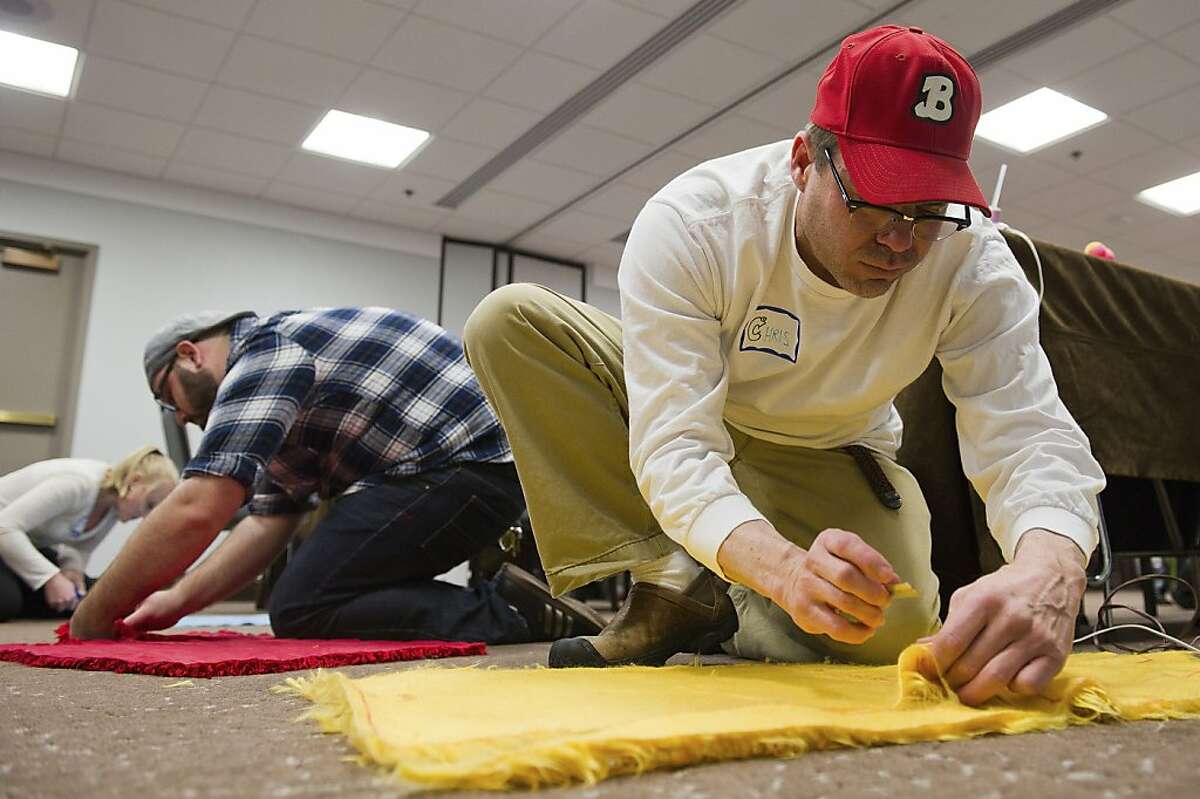 Muppeteer teaches art of making puppets