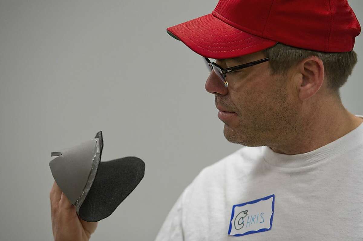 Muppeteer teaches art of making puppets