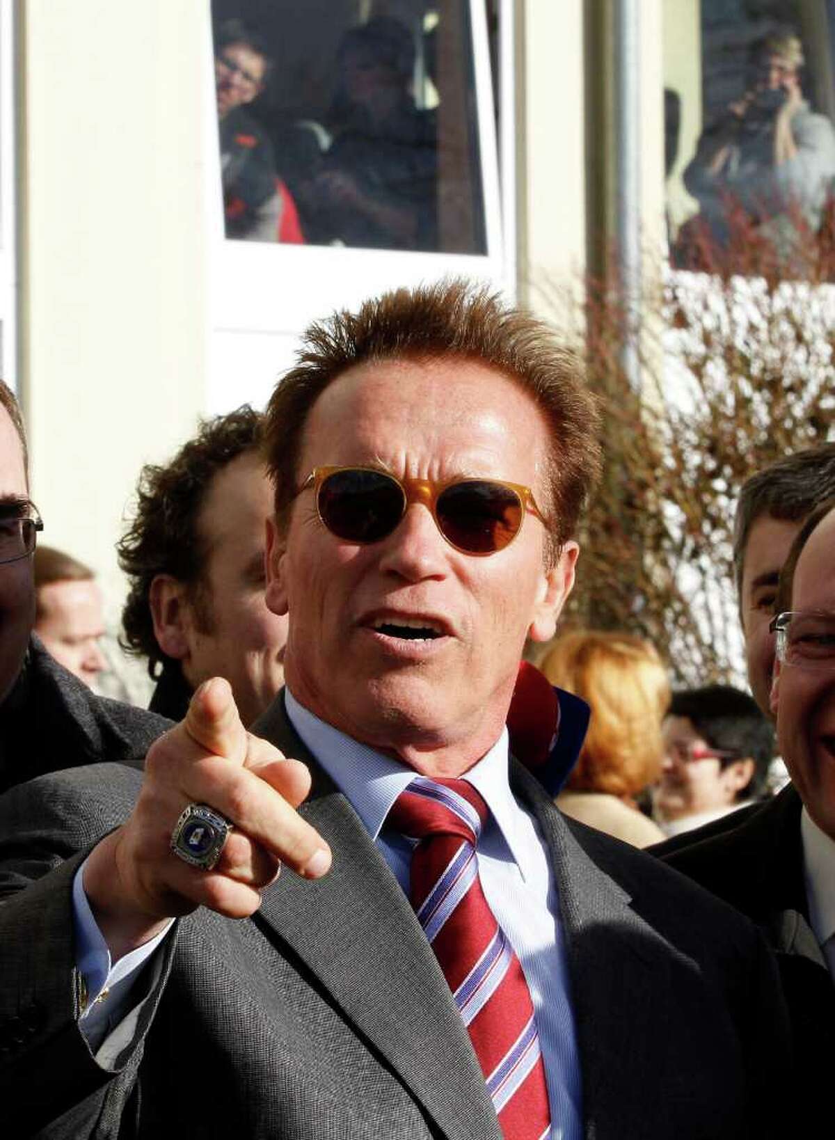 Arnie visits Austrian town run on green energy