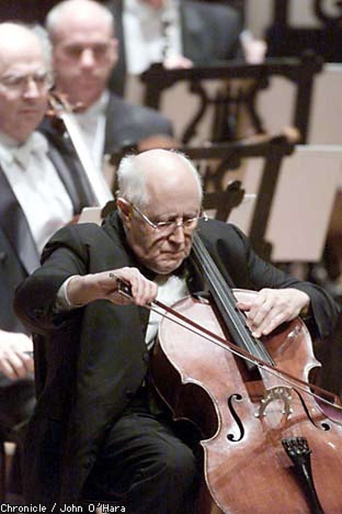 From bow to baton / Cellist Rostropovich conducts S.F. Symphony