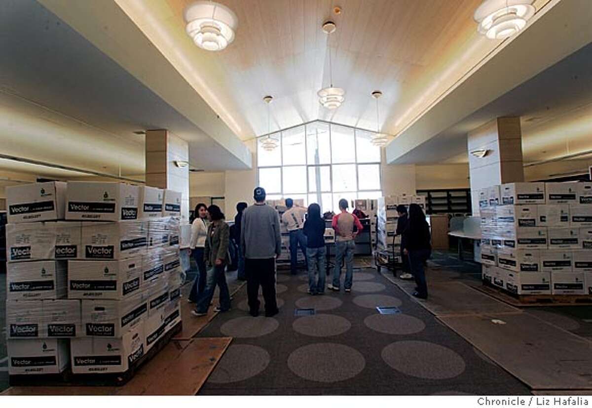 EXCELSIOR / Library gets an upgrade / Branch on Mission is only the ...