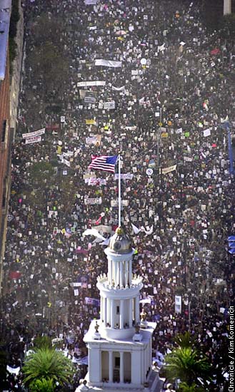 Huge protests for peace / Tens of thousands in S.F. demand Bush abandon ...