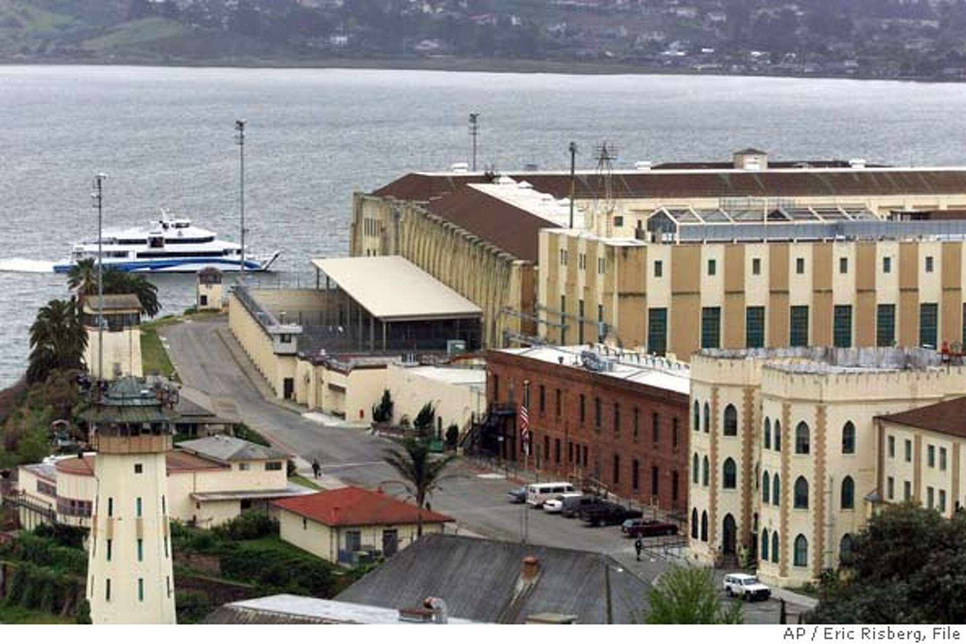State says health care at prisons 'in a crisis' / Poor facilities, bad ...