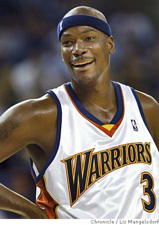 Robinson looking to score / At 37, Warriors forward aims for 20-year career