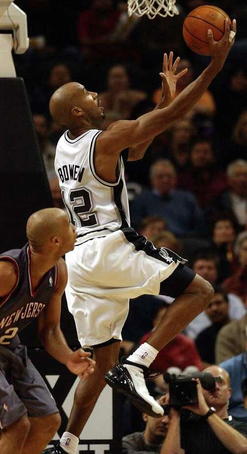 Spurs honor Bruce Bowen - San Antonio Express-News
