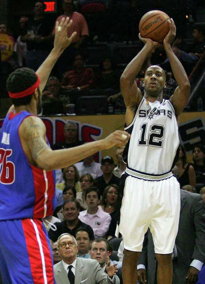 Spurs honor Bruce Bowen - San Antonio Express-News
