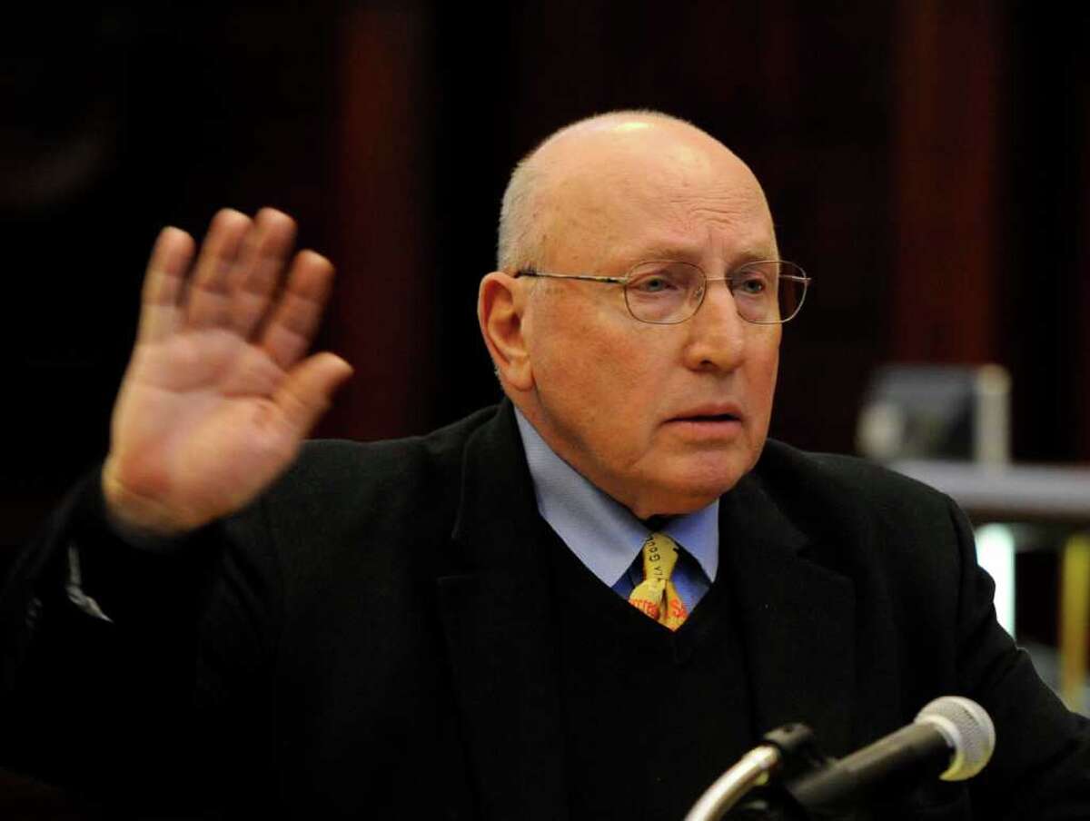 A con, or victims of ambition?