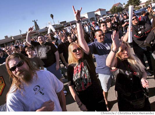 SAN JOSE / KSJO's switch to Latin oldies rocks headbangers' world