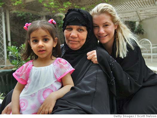 LAKEPORT / More than 600 mourn peace activist at service