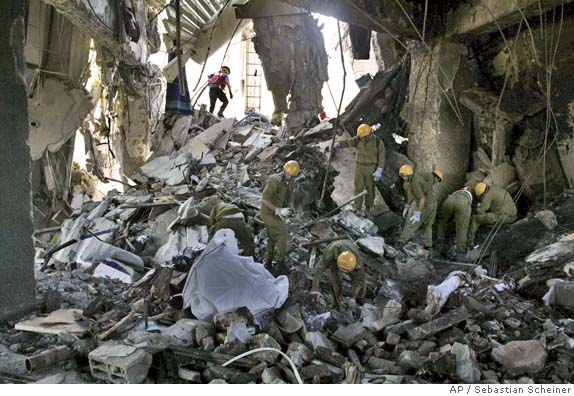 Survivors recount horror, rescuers dig desperately / Dozens killed ...