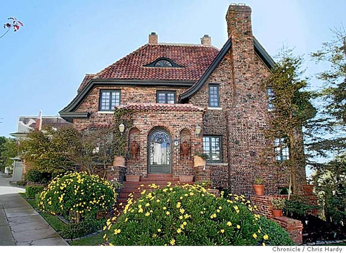 SIGNATURE STYLE / Ida McCain / Builder of bungalows / Renegade Ida ...