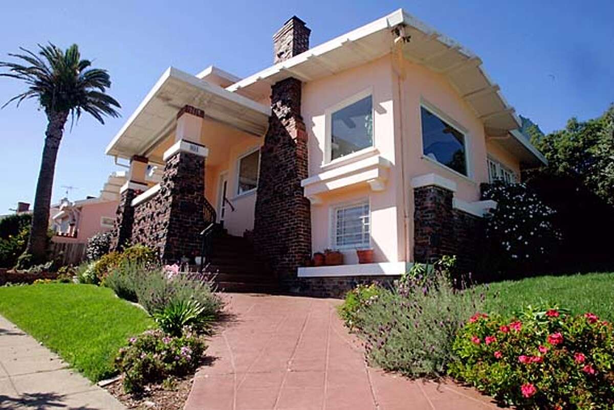 SIGNATURE STYLE / Ida McCain / Builder of bungalows / Renegade Ida ...