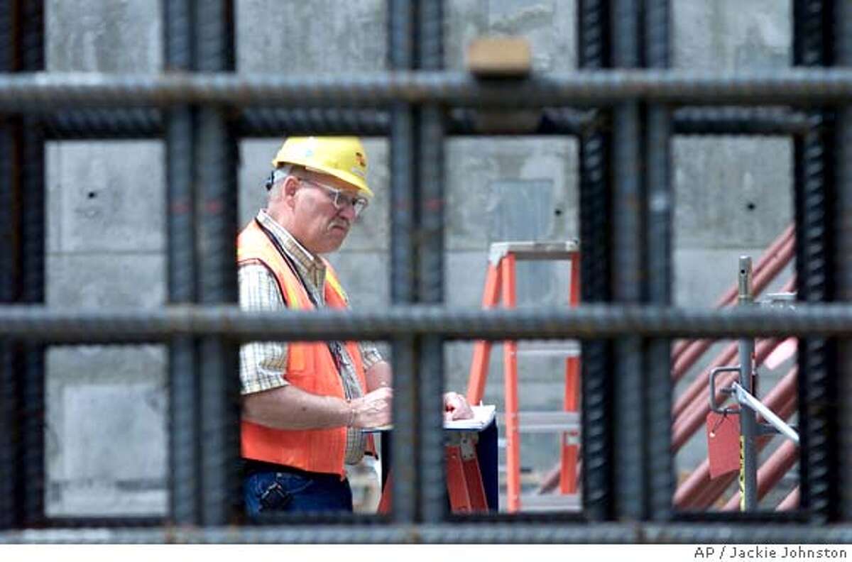 Bechtel sees record revenue in 2004 / Building boom worldwide cited for ...