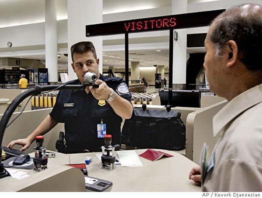 New ID checks for foreign visitors / Fingerprints, photos taken upon ...