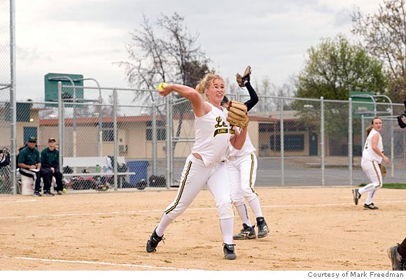 Leigh gears up for injured pitcher's return