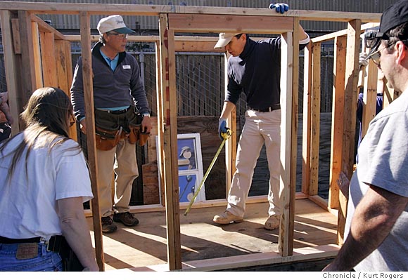 Berkeley: Center gives a boost to do-it-yourself with home-improvement ...