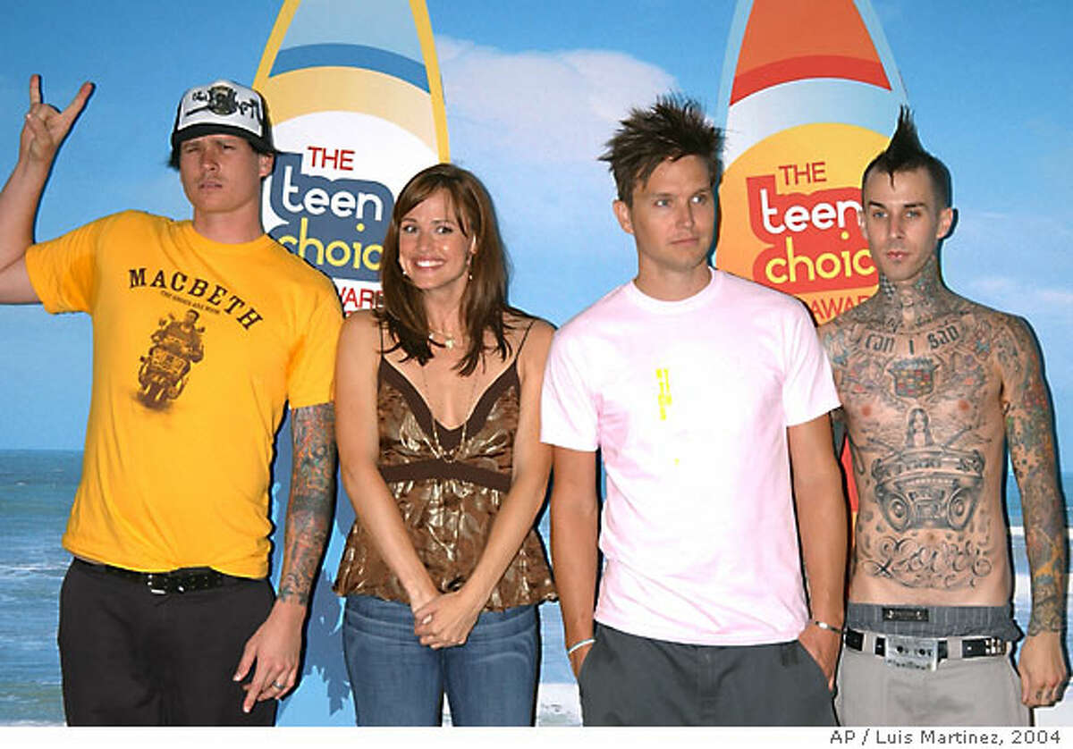 Cher dubs Britney & J.Lo 'ho's'; Steven Tyler splits with wife; Blink ...