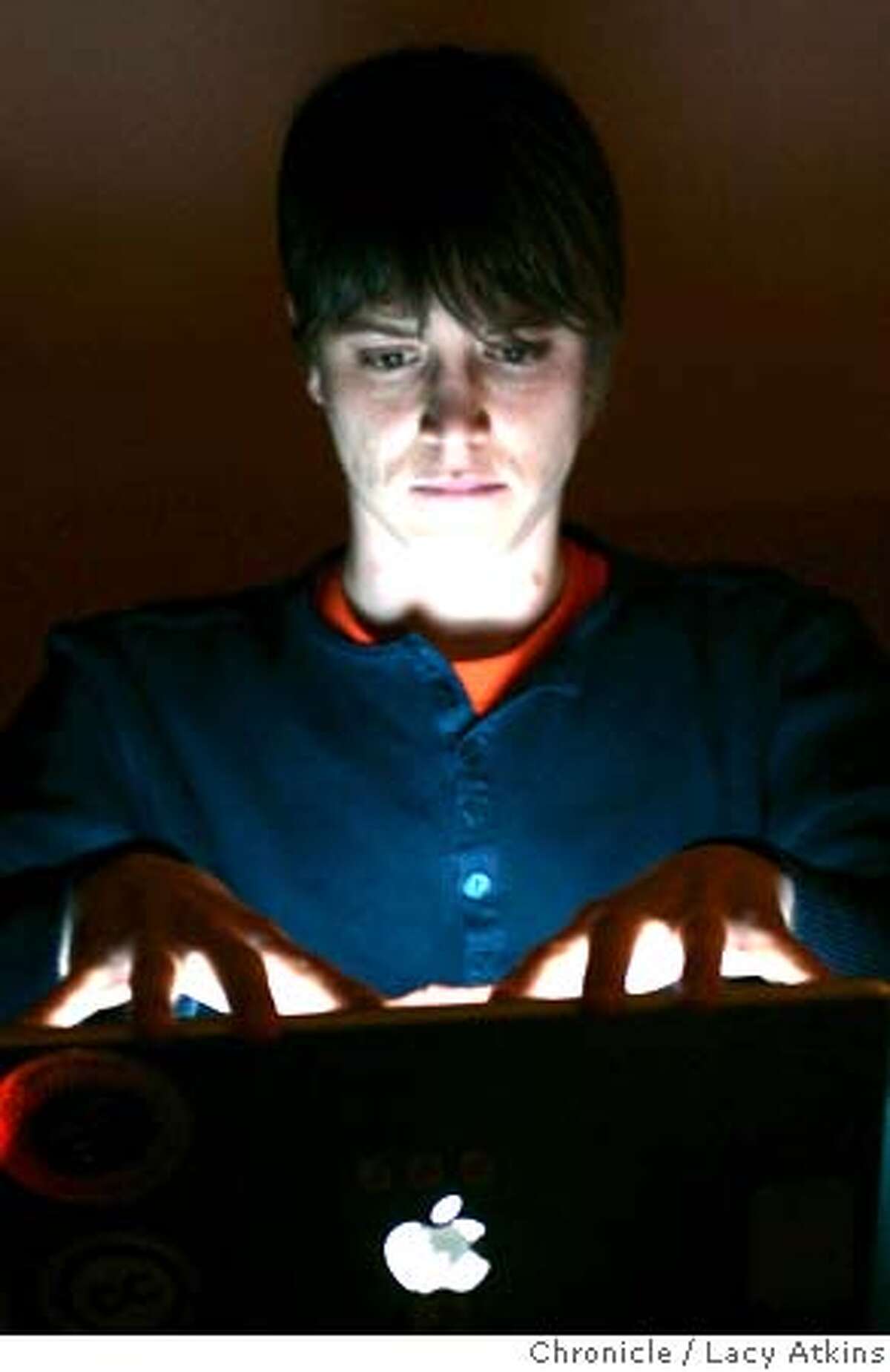 Time to get a life -- pioneer blogger Justin Hall bows out at 31