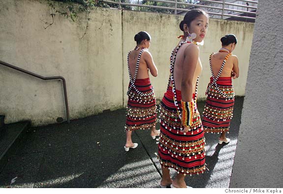 EAST BAY / Filipino students on dance stage tonight