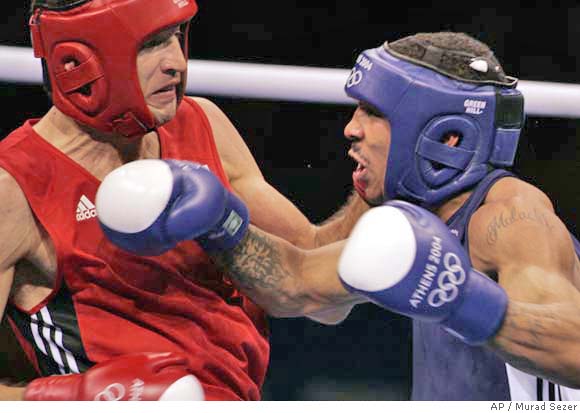 Andre and the giant / Ward tops 6-6 Russian; semis next