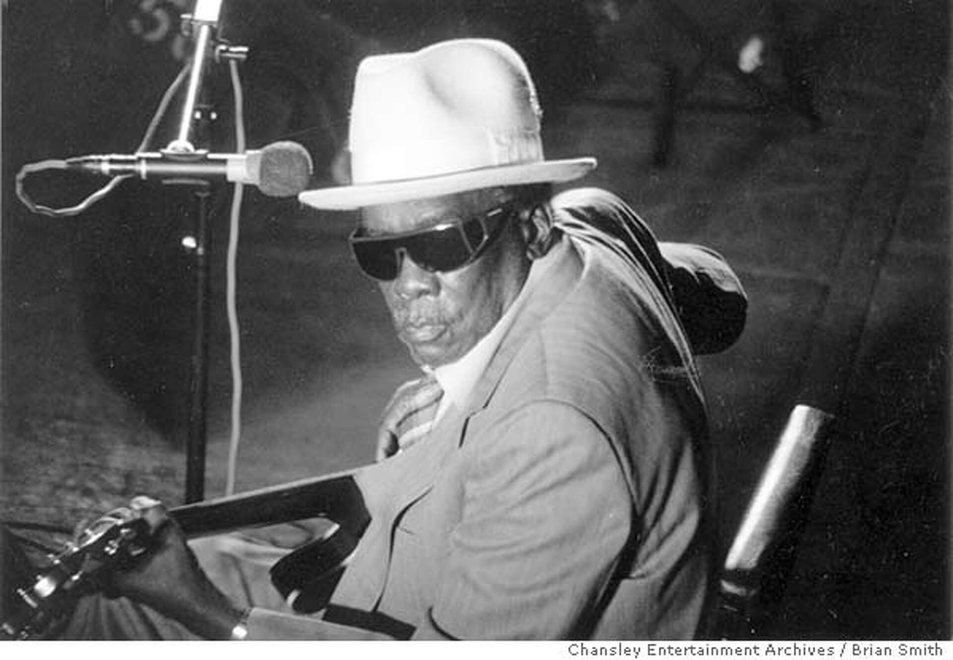 Muslim roots of the blues / The music of famous American blues singers ...