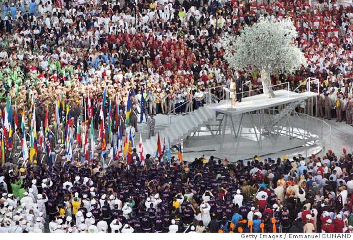 ATHENS GAMES: Opening Ceremonies / Flame lights a Greek revival