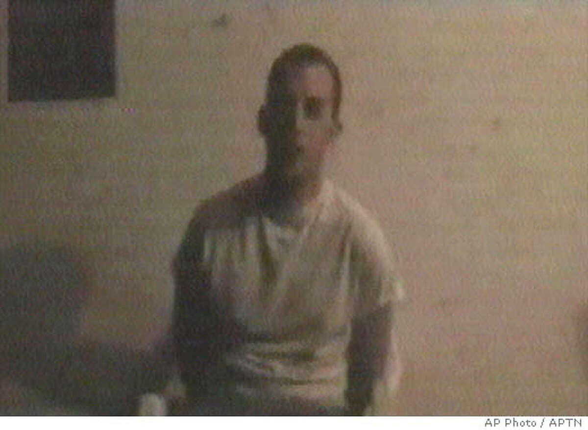 Web hoax fools news services / S.F. man fakes beheading, proves need ...