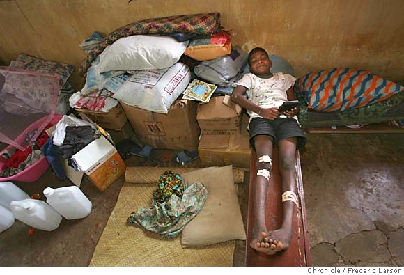 Kaiser doctors take time to help Sri Lanka / Expatriate and dozens of ...