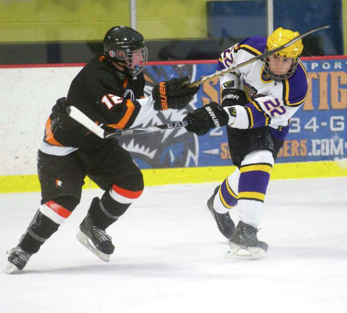 Westhill boys hockey edges Stamford, 3-2
