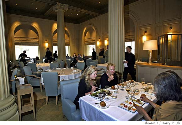 Michael Mina features a menu à trois