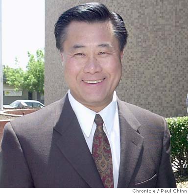 SAN FRANCISCO / Yee fights for right to vote / Says mother shows ...