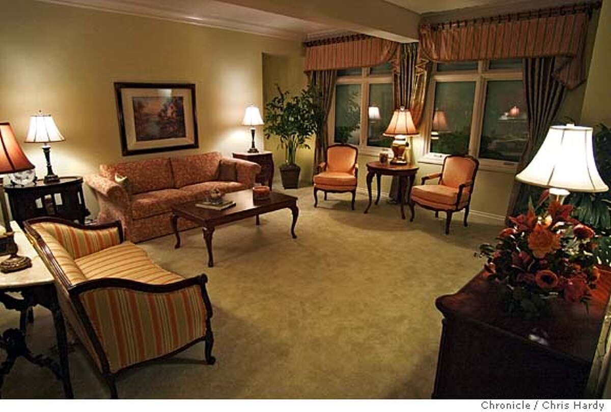Suburban retirement: Life on a smaller scale / San Mateo condo ...