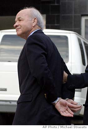 Ex-Enron chief Ken Lay enters not guilty plea / He blames collapse of ...