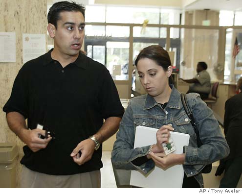 THE PETERSON TRIAL / Judge asks for tape of juror's conversation / Man ...