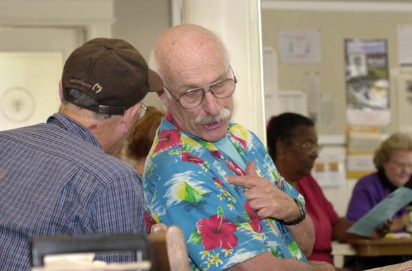 Medicare drug cards perplex seniors / Many in program say rules ...